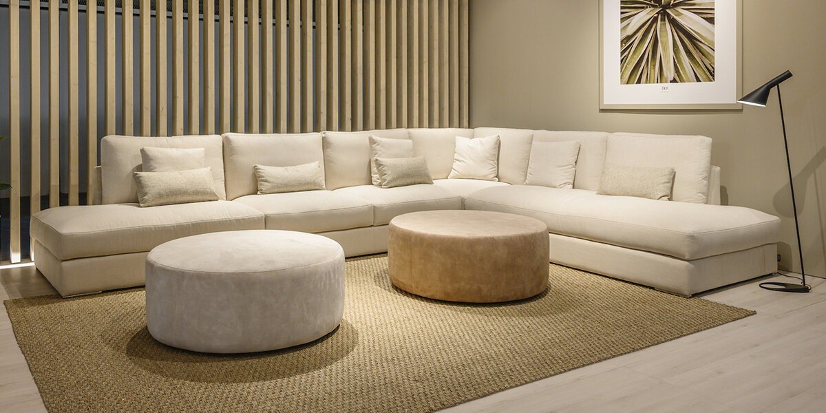 Maranda, exposición de sofas en Xabia