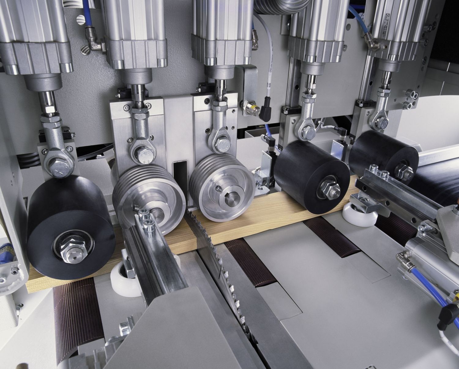 Opticut 200 :: WEINIG DIMTER LINE :: REPRESENTADAS :: Maquinaria para ...