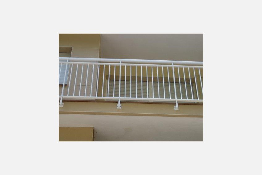 Clasica :: barrotes :: Barandillas :: Reynalco. Carpinteria de Aluminio ...