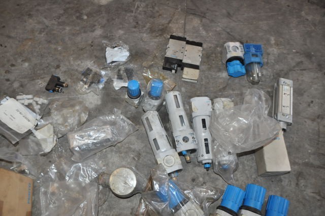 09.01.0641 Diferente material neumatico. :: Varios :: Valcomaq. Compra ...